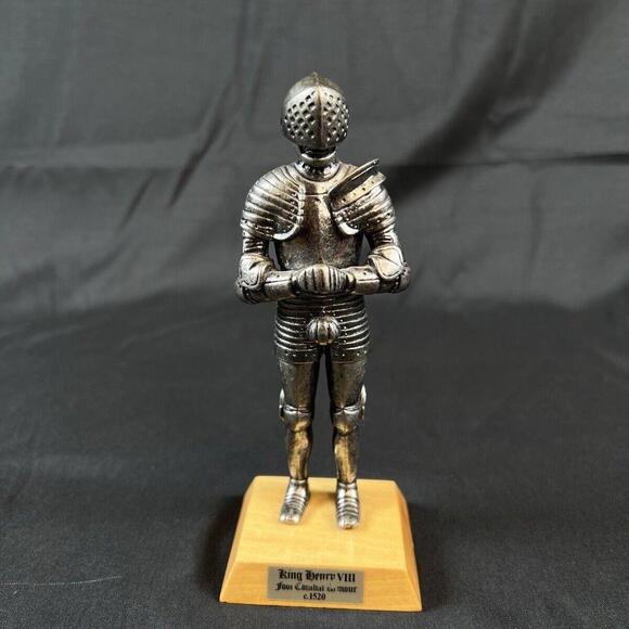 Design | Pewter King Henry Viii Armored Combat Knight Windsor Castle ...